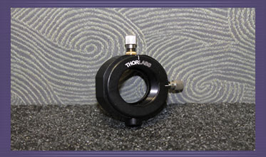 SOLD - ThorLabs LM1XY Post-Mountable Translating Lens Mount for Ø1 ...